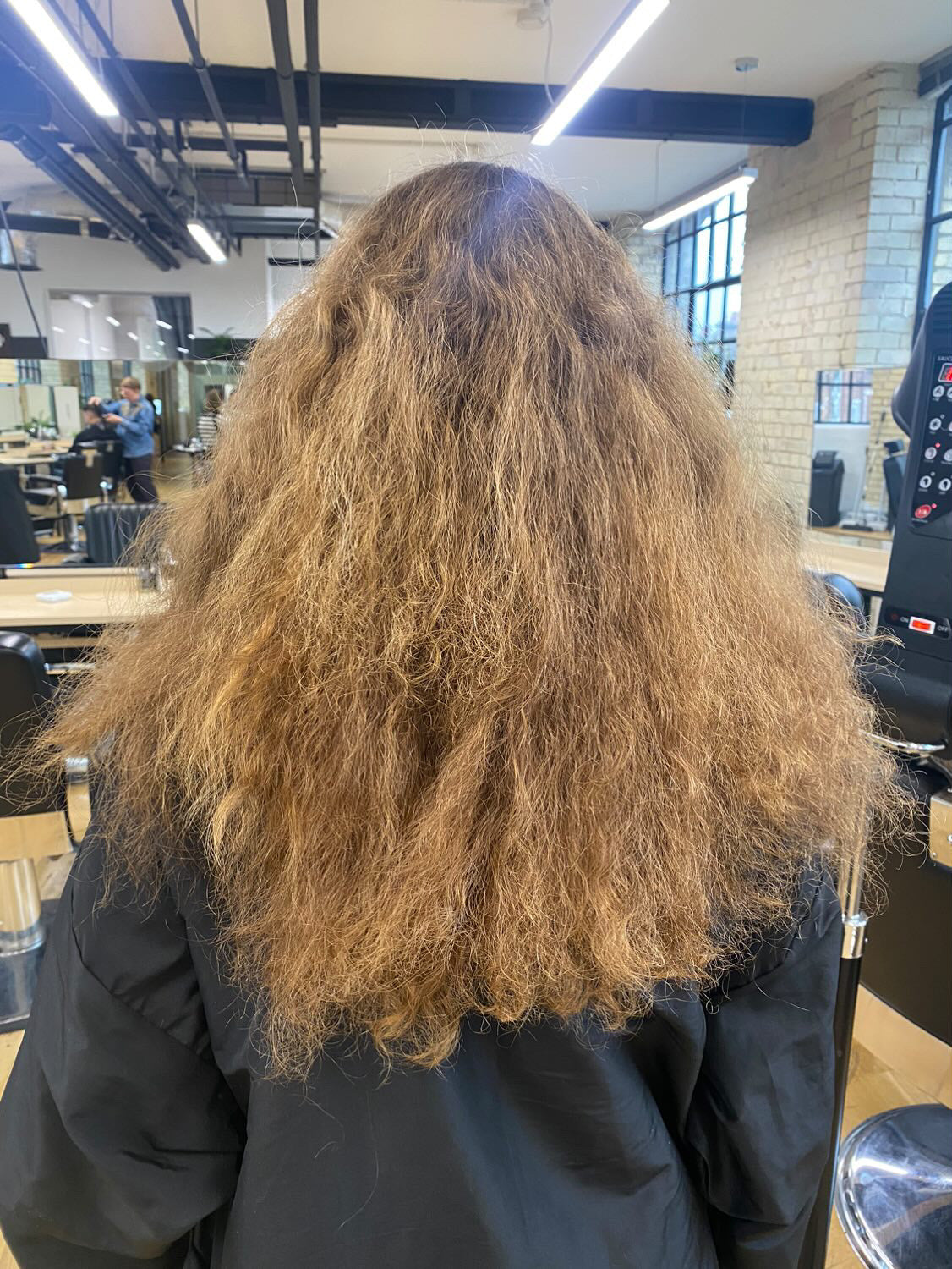 CurlyEllie Europe